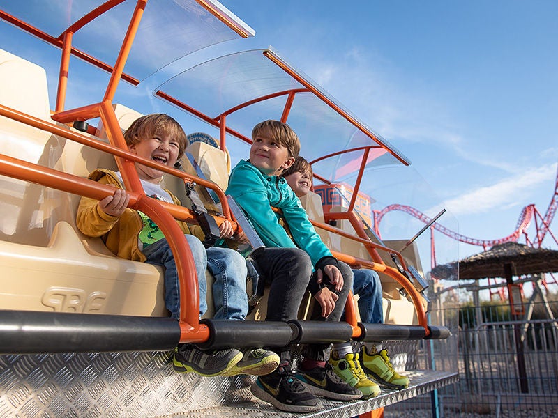 Take off at ANCA | Can you take off into the clouds! | Belantis